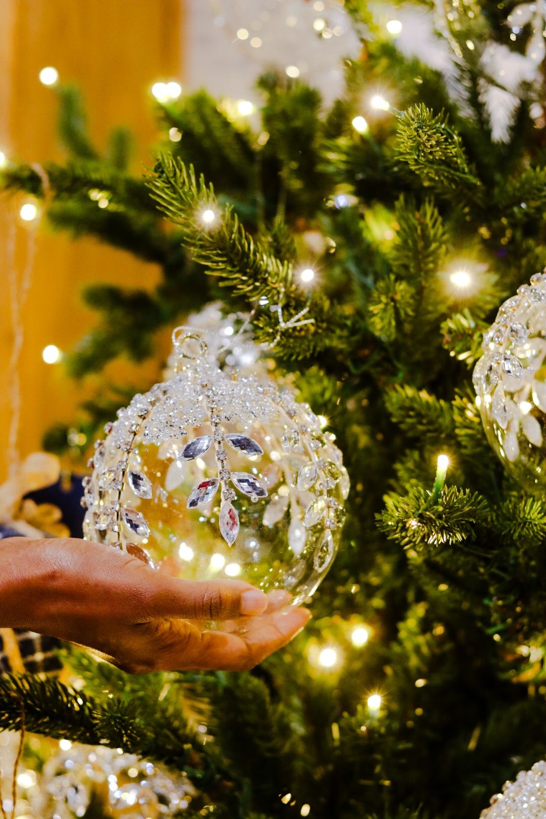 Hyde Park Corner lights up for the festive season – Mzansi Life & Style ...